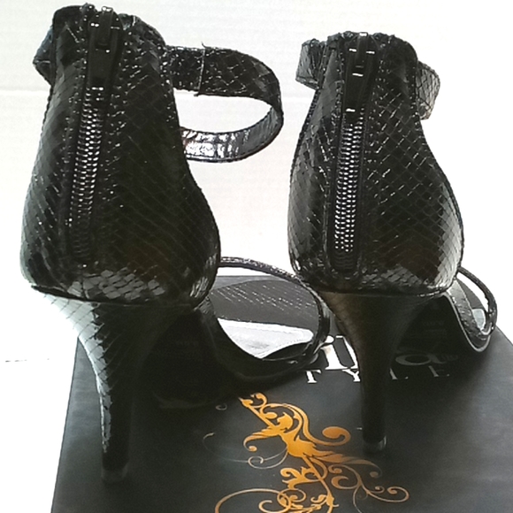 Diba | Shoes | Diba Style Bianca Black Snake Heels Nib 85 | Poshmark